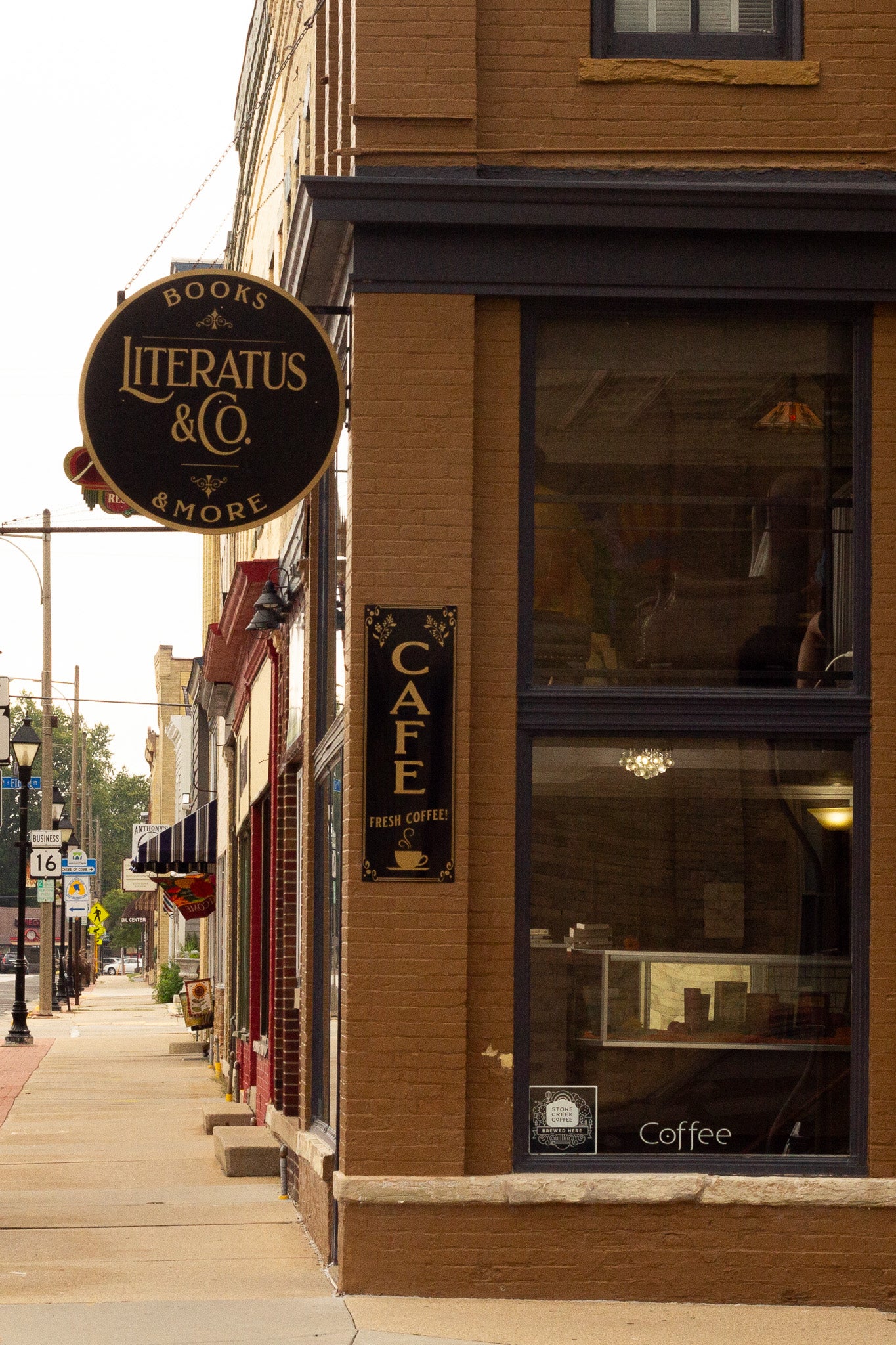 Home | Literatus & Co.